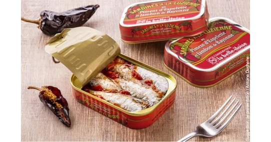 A paradicsomos halkonzerv nagy kedvenc